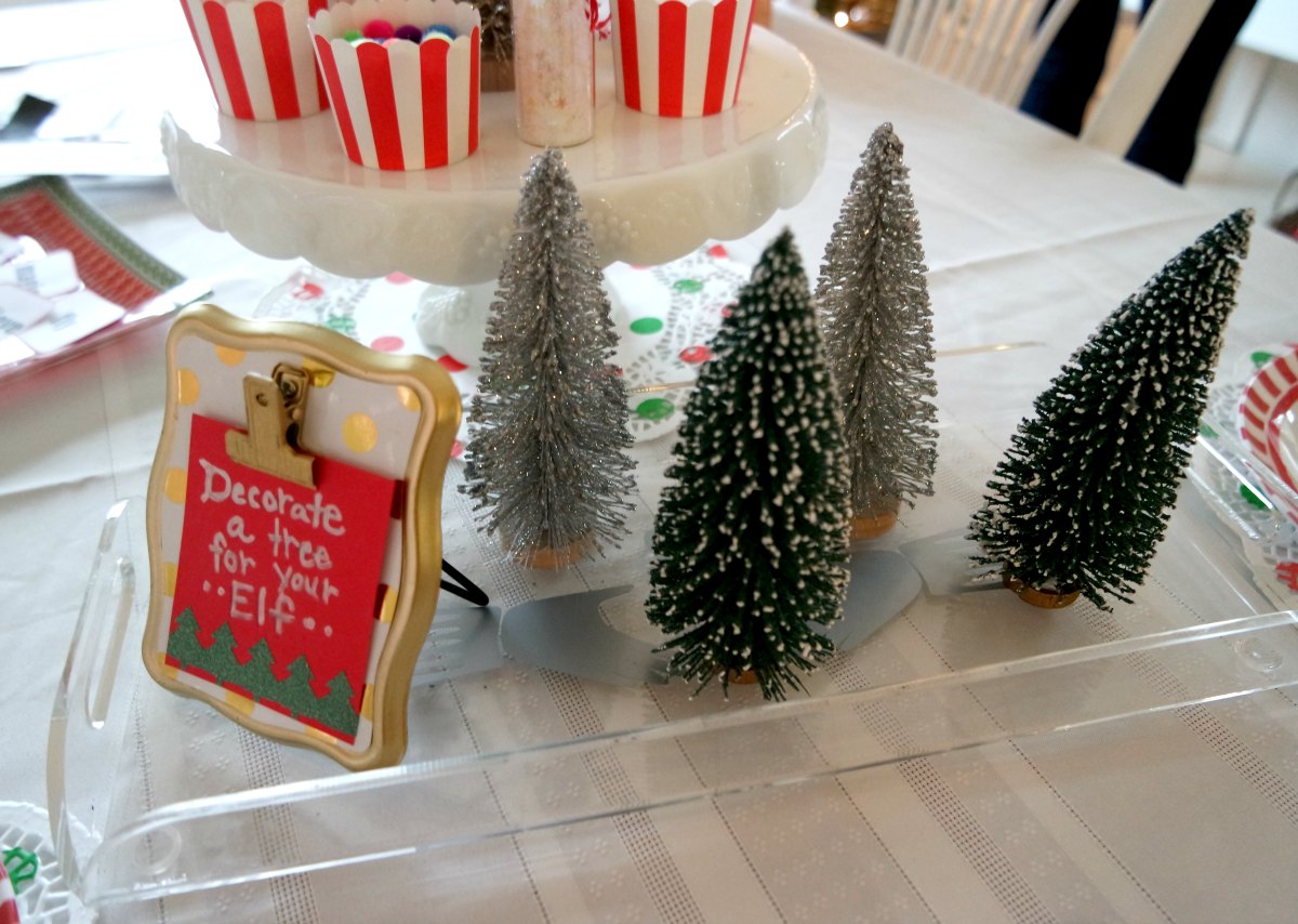 How to Decorate a Tree for your Christmas Elf - My Life and Kids